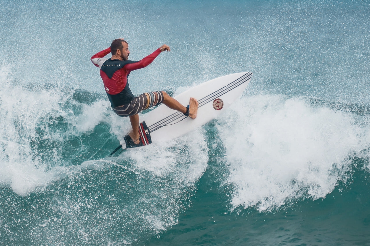 Funboard: Mastering the Waves with Versatility and Style | Good Wave ...